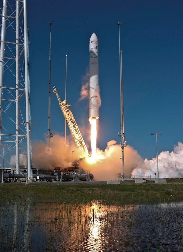 Spaceflight Now | Antares Launch Report | PHOTOS: Remote cameras ...