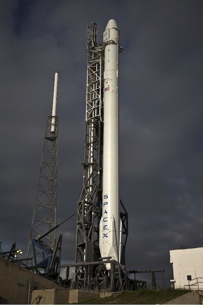 Spaceflight Now | Falcon Launch Report | SpaceX resupply launch ...