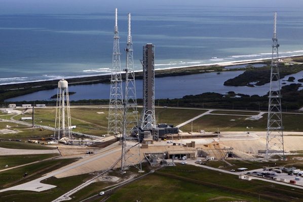 Spaceflight Now | Breaking News | Photos: Aerials of new mobile launch ...